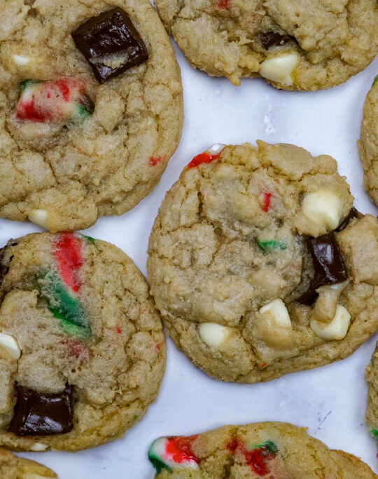 Sweet and Salty Bacon Chocolate Chip Cookies | crave the good